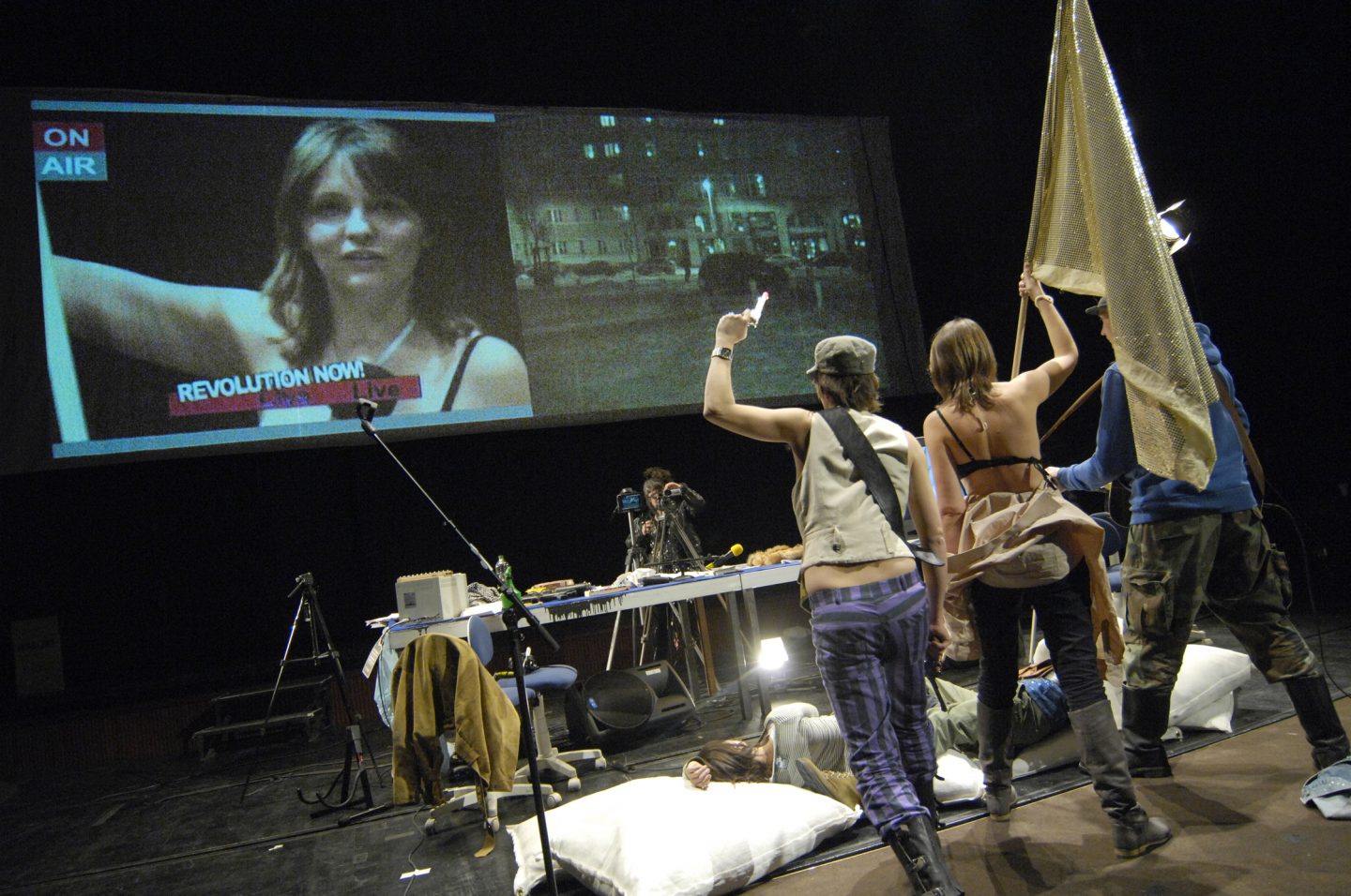 Revolution Now! – Gob Squad