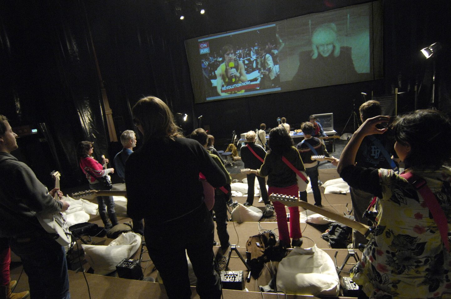 Revolution Now! – Gob Squad